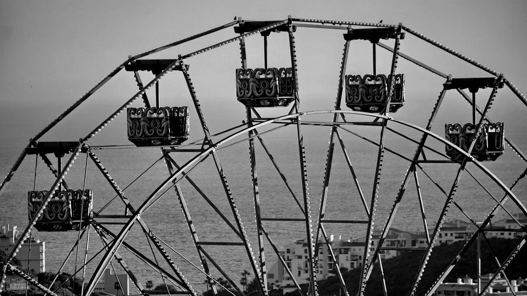 Robots en carnaval - by Javier Saul - Lunes