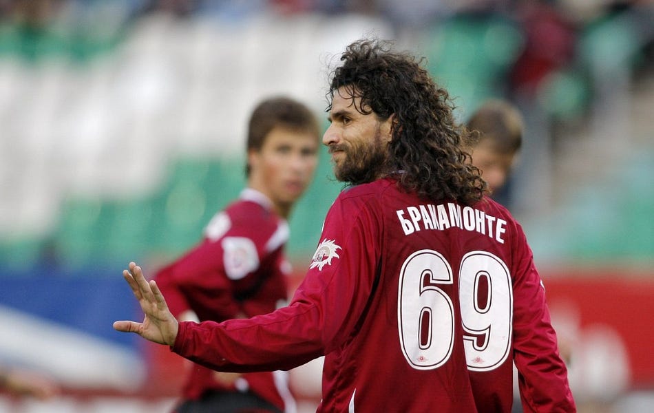 Héctor Bracamonte, o “Pushkin do Futebol” - by Joel Amorim