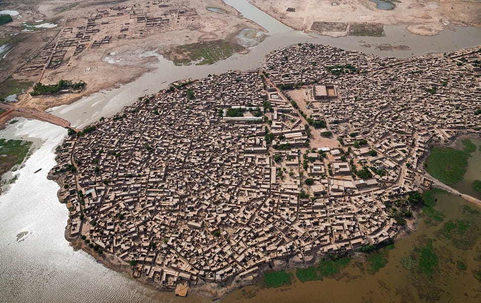 A complete history of Jenne: 250BC-1893AD - by isaac Samuel