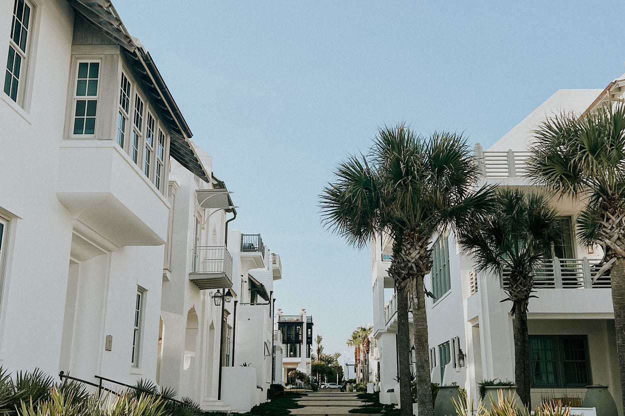 The Magically Mundane | Hunter Burgtorf | Substack