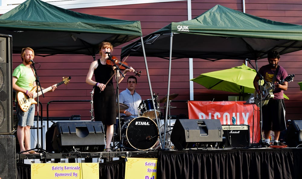 PuraVida | Mark Caicedo | Substack