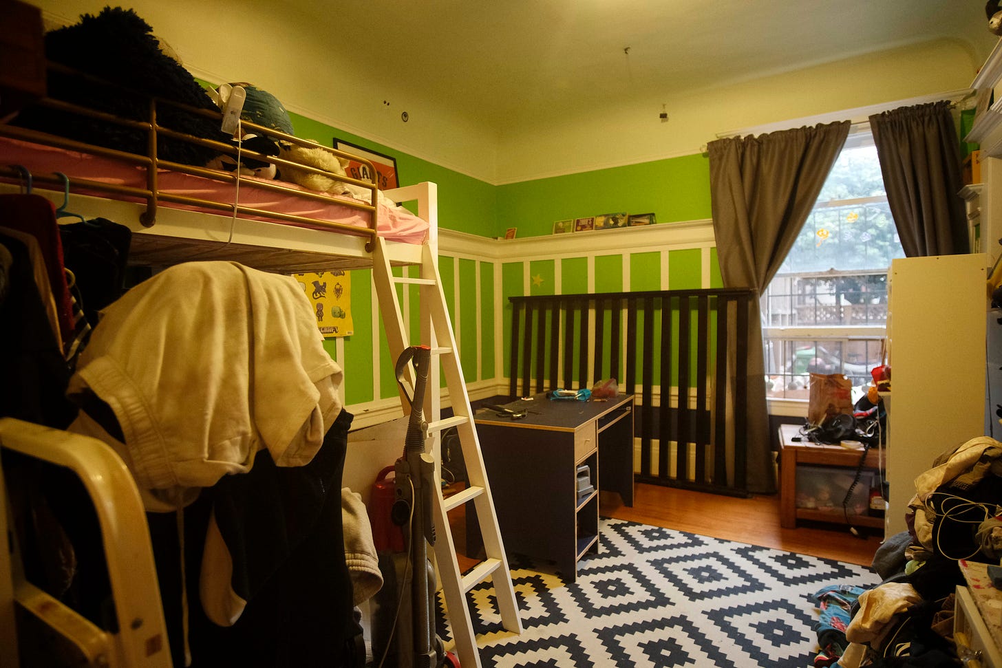 Recording The Remainders: Harry, Ham, & The Nightly Sham