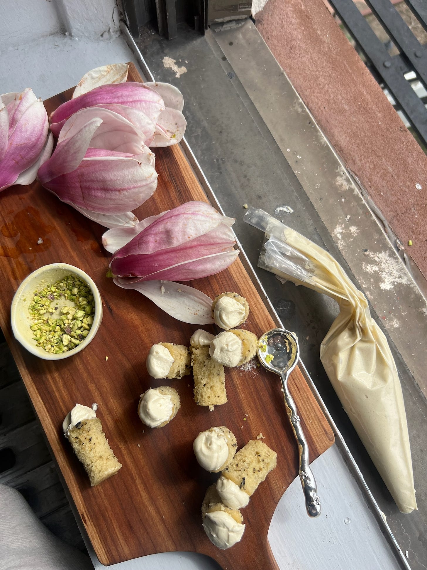Sunday Butter: Magnolia ButterCREAM!
