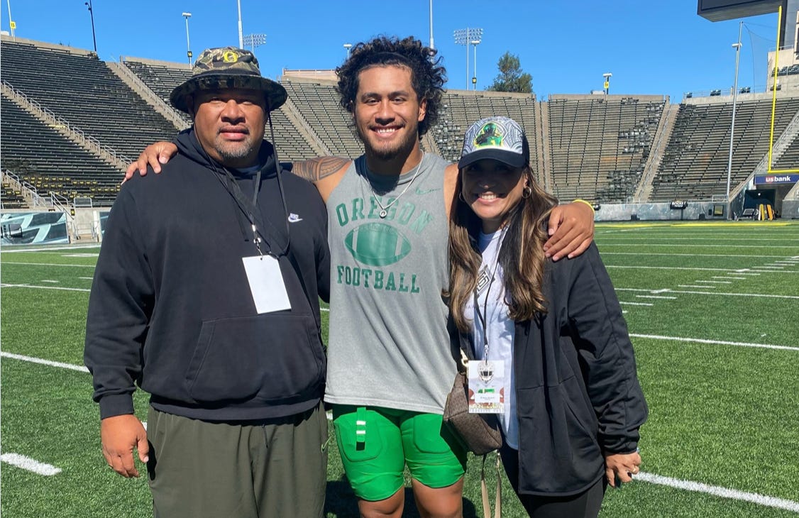 Canzano: Sewell family down to one son, playing one college football season