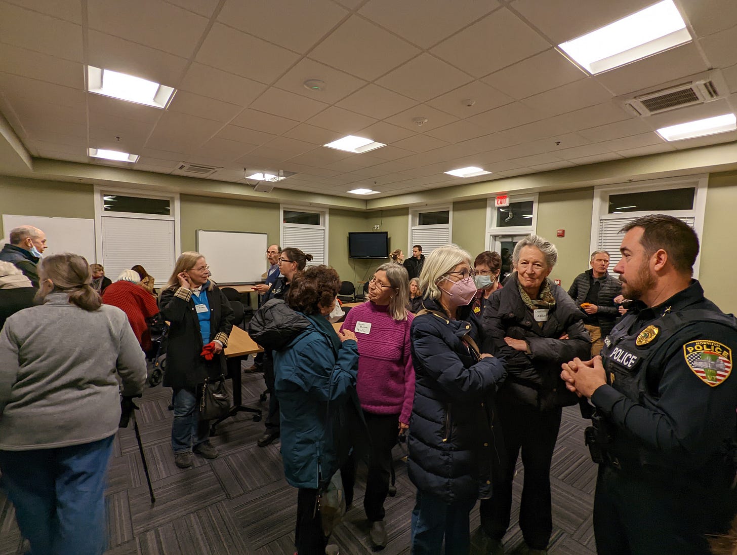 Norwich residents Meet and Greet the new Norwich Police Chief. (A photo ...