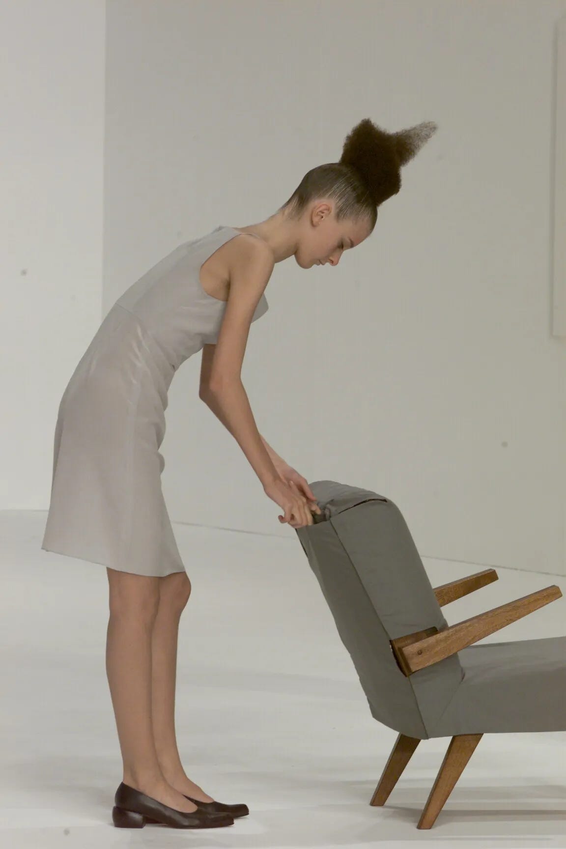 FASHION HISTORY: HUSSEIN CHALAYAN 2000