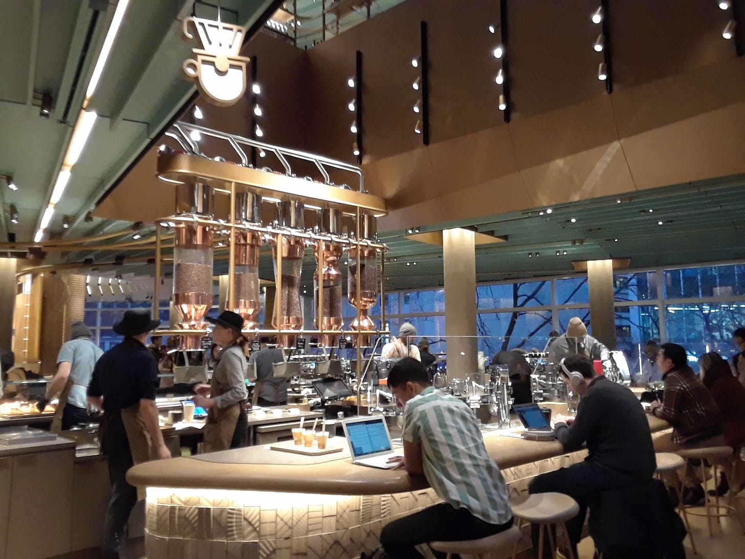 Starbucks’ Chicago Reserve Roastery: Coffee break worth it