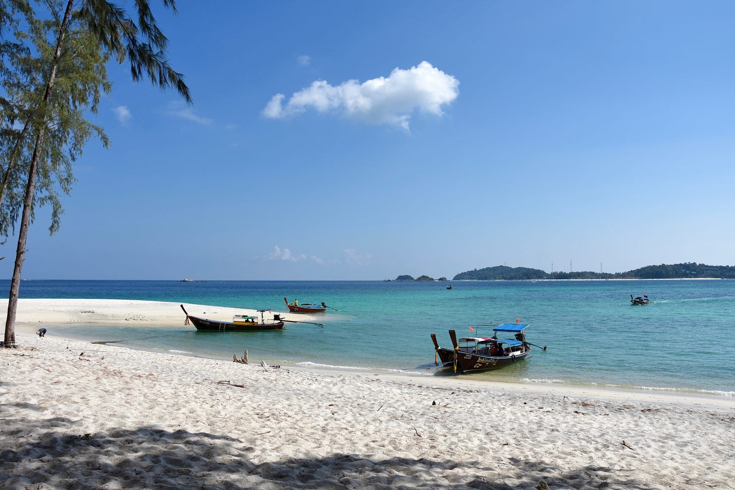 Ko Adang: Tremendous views, black sand and jungle trails