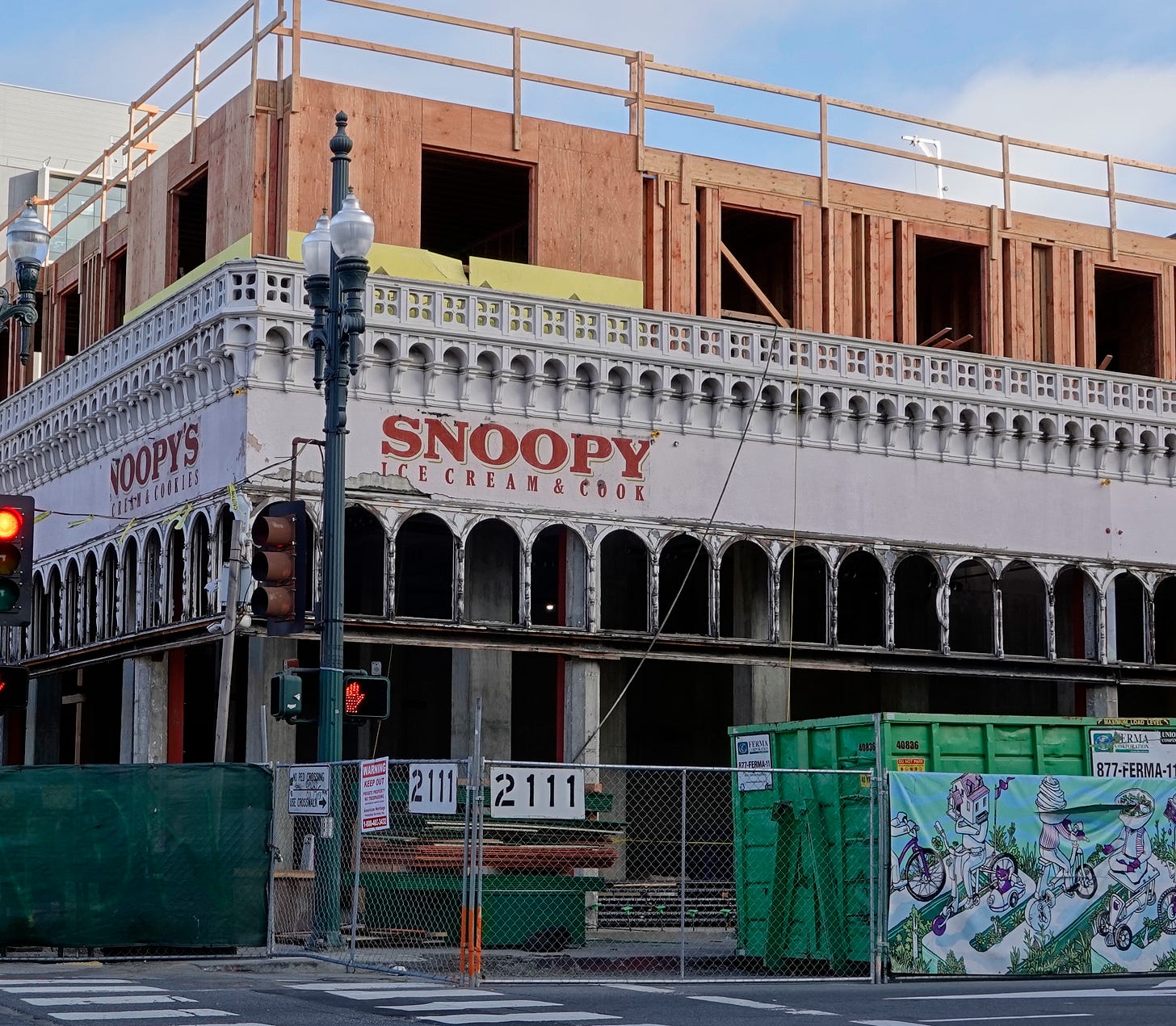 The 'Peanuts' tour of America: Exploring historic Snoopy signs and ...