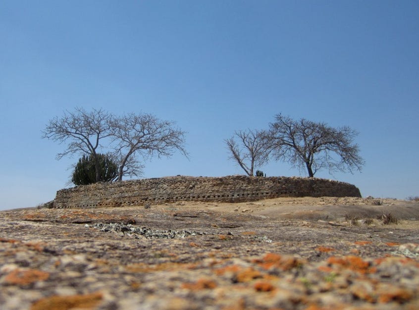 The kingdom of Mutapa and the Portuguese: on the failure of ...