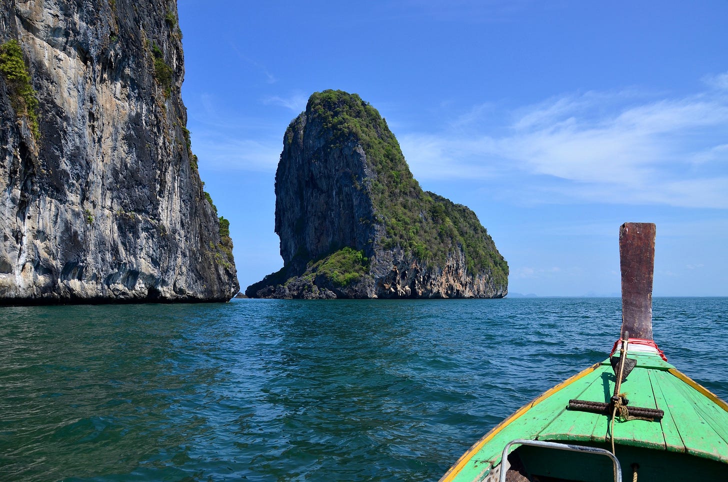 Ko Lao Liang: An isolated, spectacular pair of islands in Mu Ko Phetra