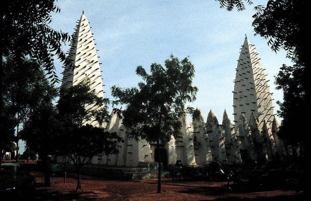 The empire of Kong (ca. 1710-1915): a cultural legacy of medieval Mali.