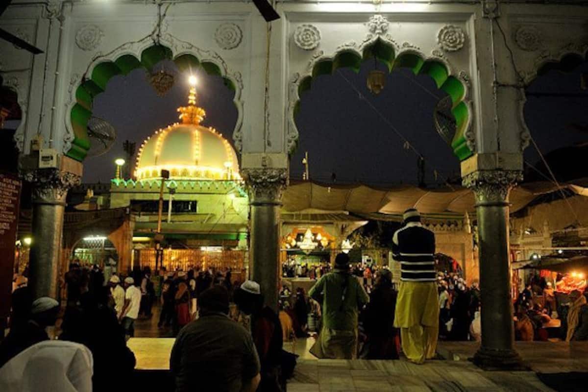 Dargahs: Sites of the Divine and Magical in South Asia