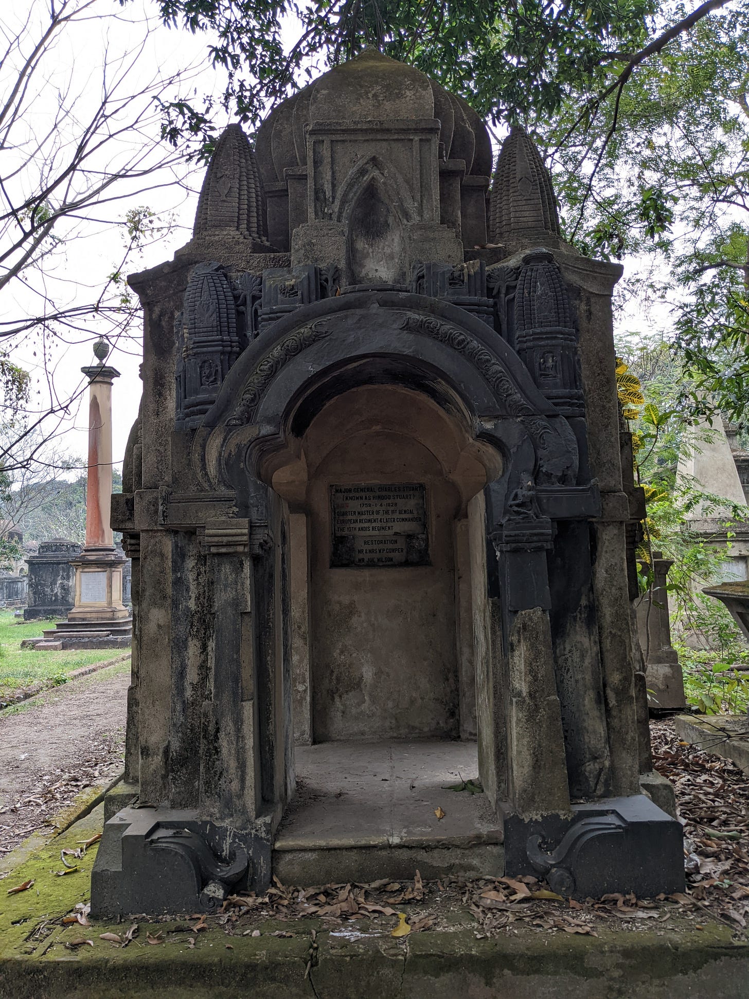 Grave Memory: What Colonial Cemeteries tell us about British India's ...