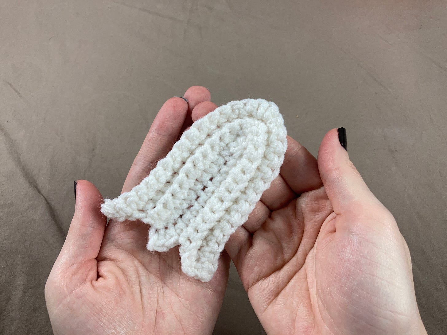 Free Pattern Friday- Ghost Appliqué - 1891 Creative