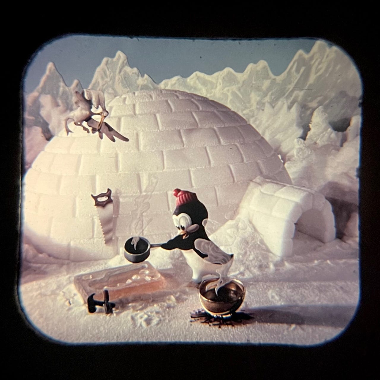 Montyne's Innovative, Savage and Sexy View-Master Work