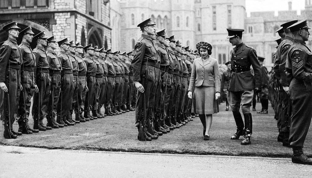 Princess Elizabeth at War - by Martin Cherrett