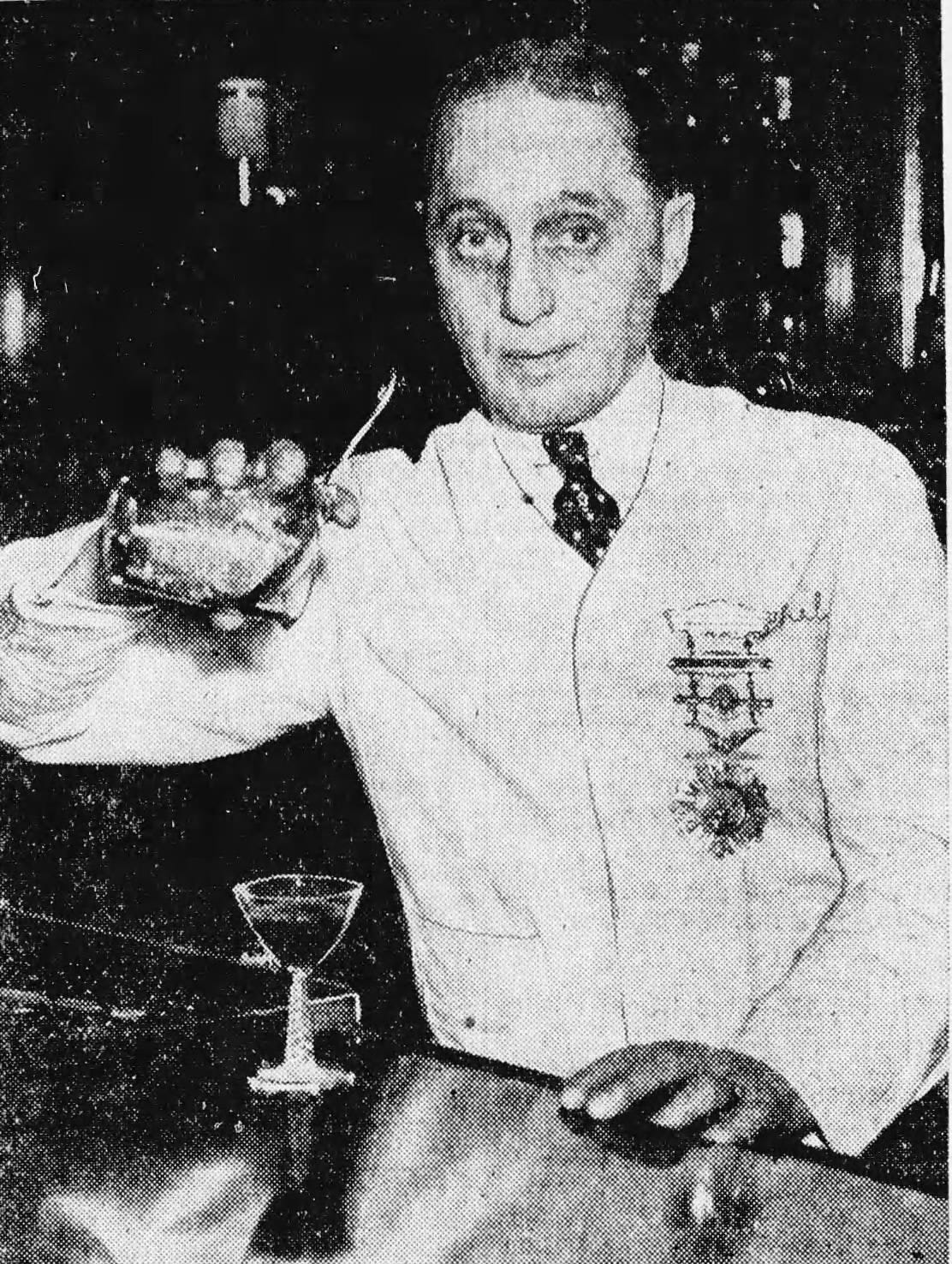 Recipe: Commodore Cocktail - The Mix with Robert Simonson