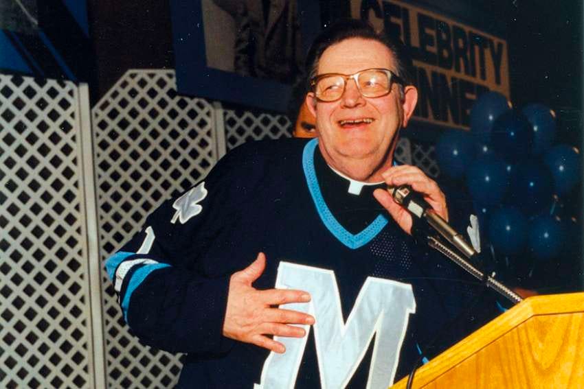 The hockey priests - The Pillar