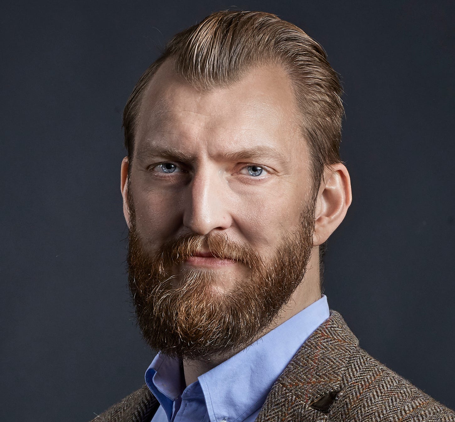 About - Rak höger med Ivar Arpi