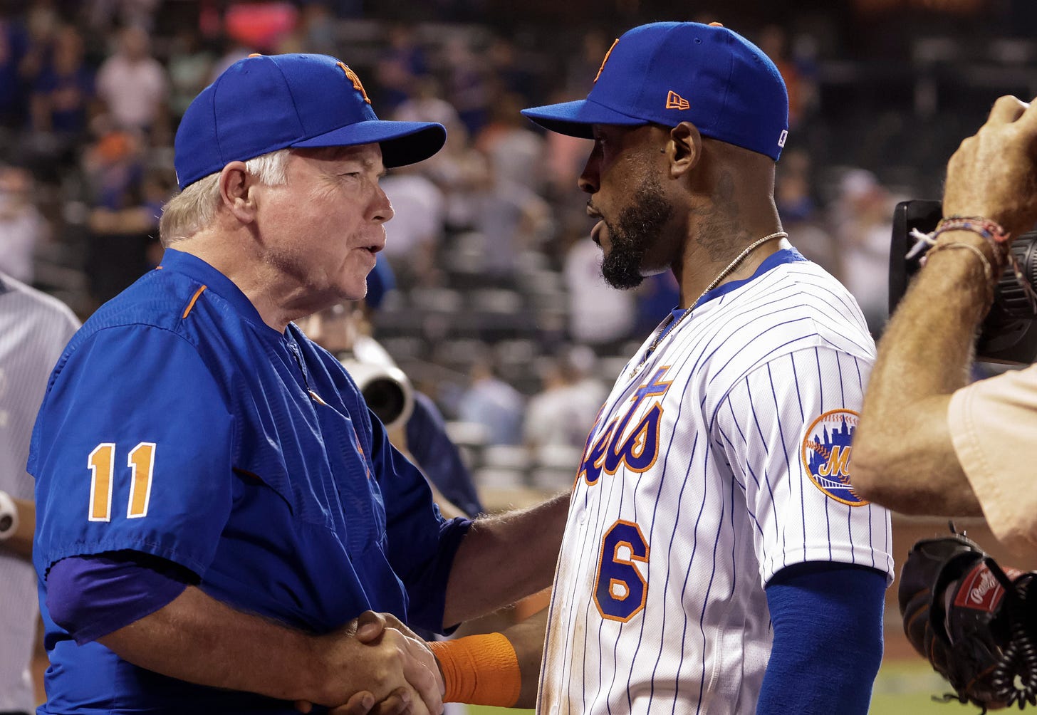 Mets roll to another victory as Buck Showalter once again demonstrates ...