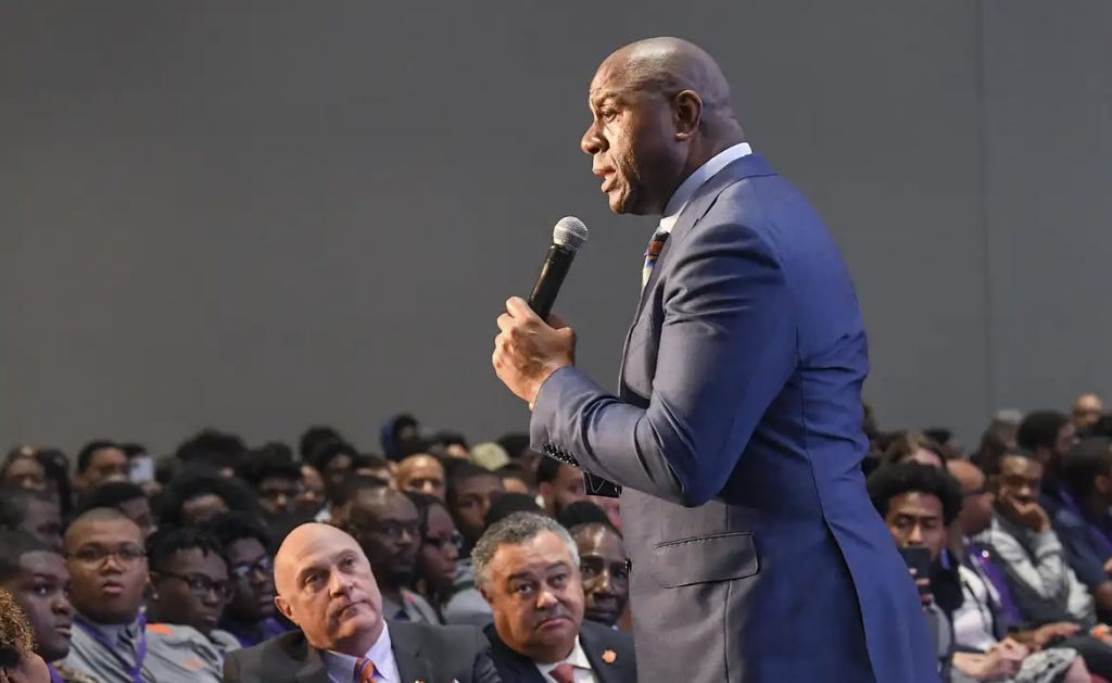 The six possible ways to deliver your keynote speech