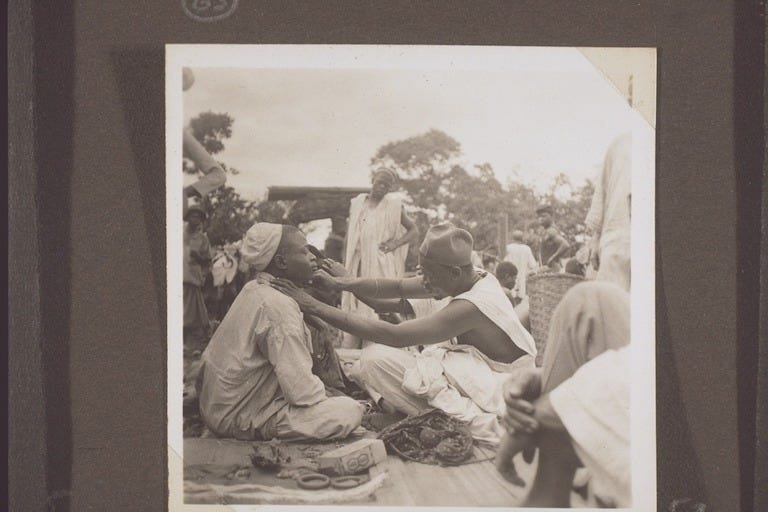 The creation of an African lingua franca: the Hausa trading diaspora in ...