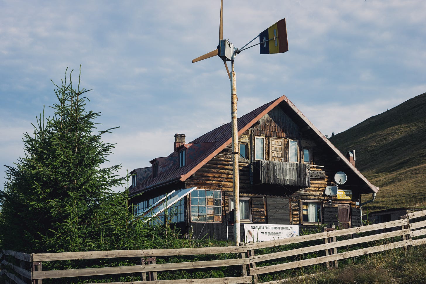 Trasee de munte în apropiere de Iași - by Ioan Stoleru