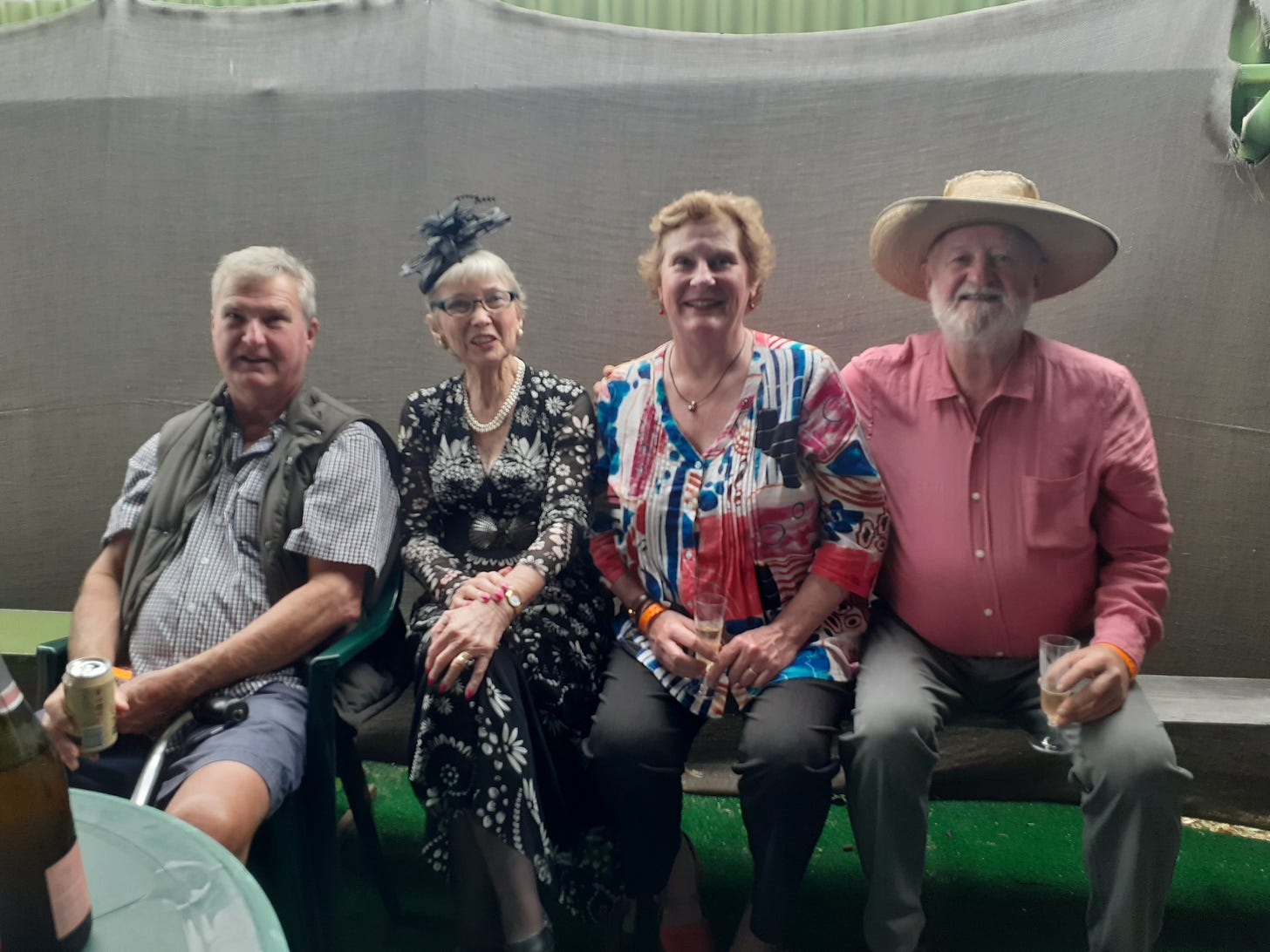 Travellers tails 2022 - Oak Park - by Patrick Durack