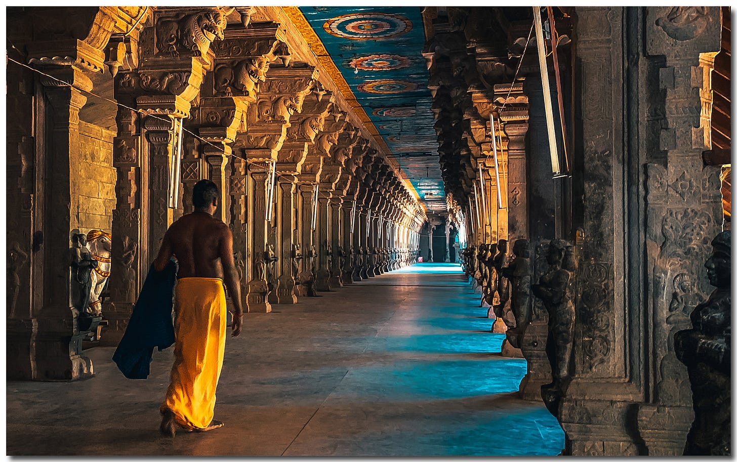 BHAGAVAD GITA – The Divine Song of Hindu Spiritualism