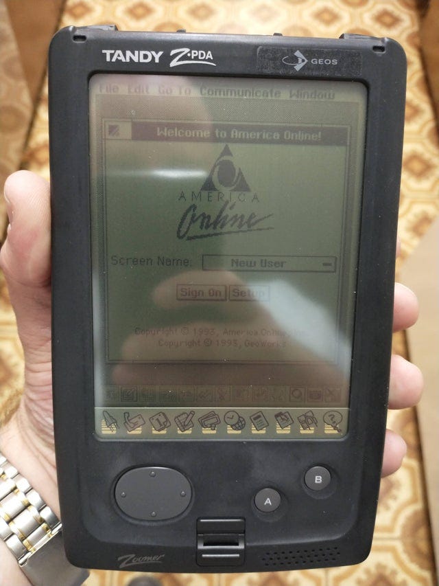 The Tandy Zoomer -- The x86 PDA before the Palm Pilot