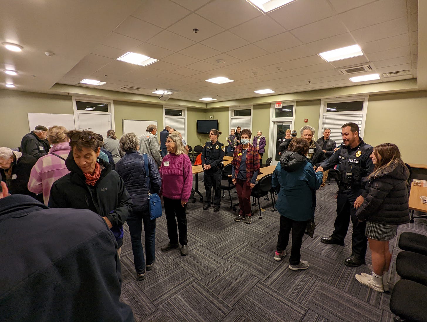 Norwich residents Meet and Greet the new Norwich Police Chief. (A photo ...