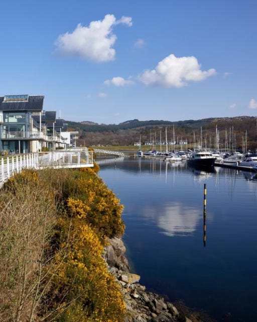 The Fascinating Lochs of Scotland - by Narrative Nomad