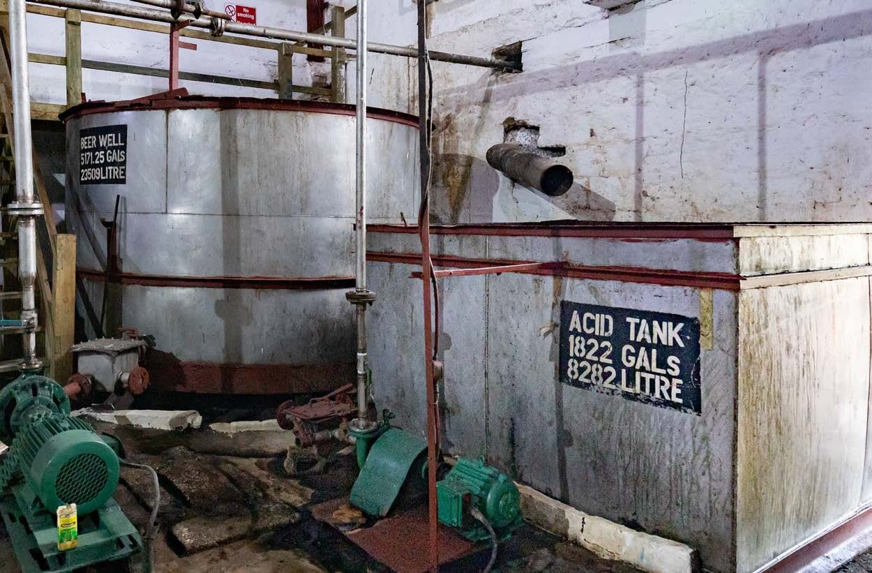 Dunder, Muck, and Acid - Demystifying Jamaica Rum's Secret Sauce