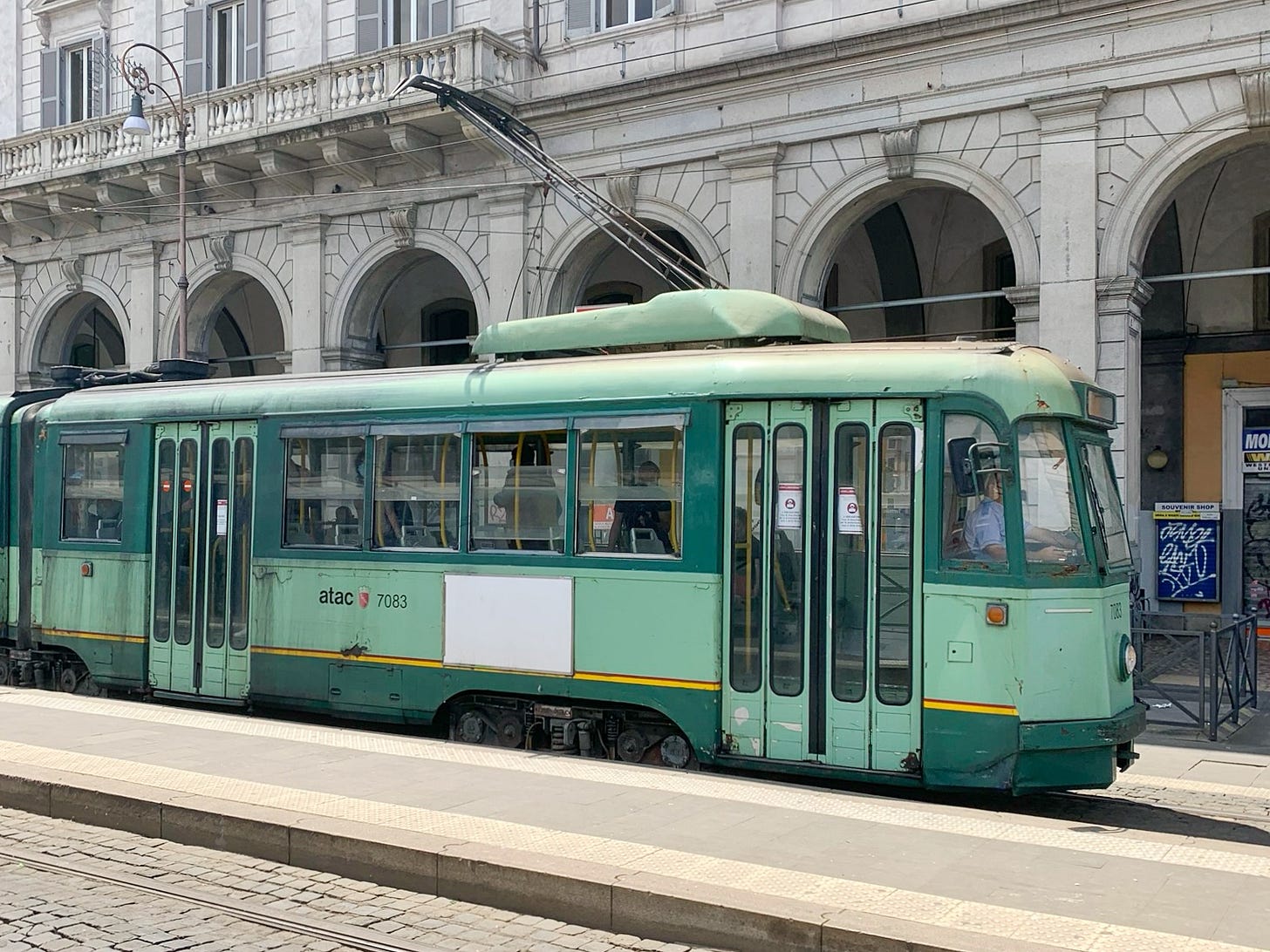 How to Navigate Rome's Metro, Buses, and Trams Like a Pro