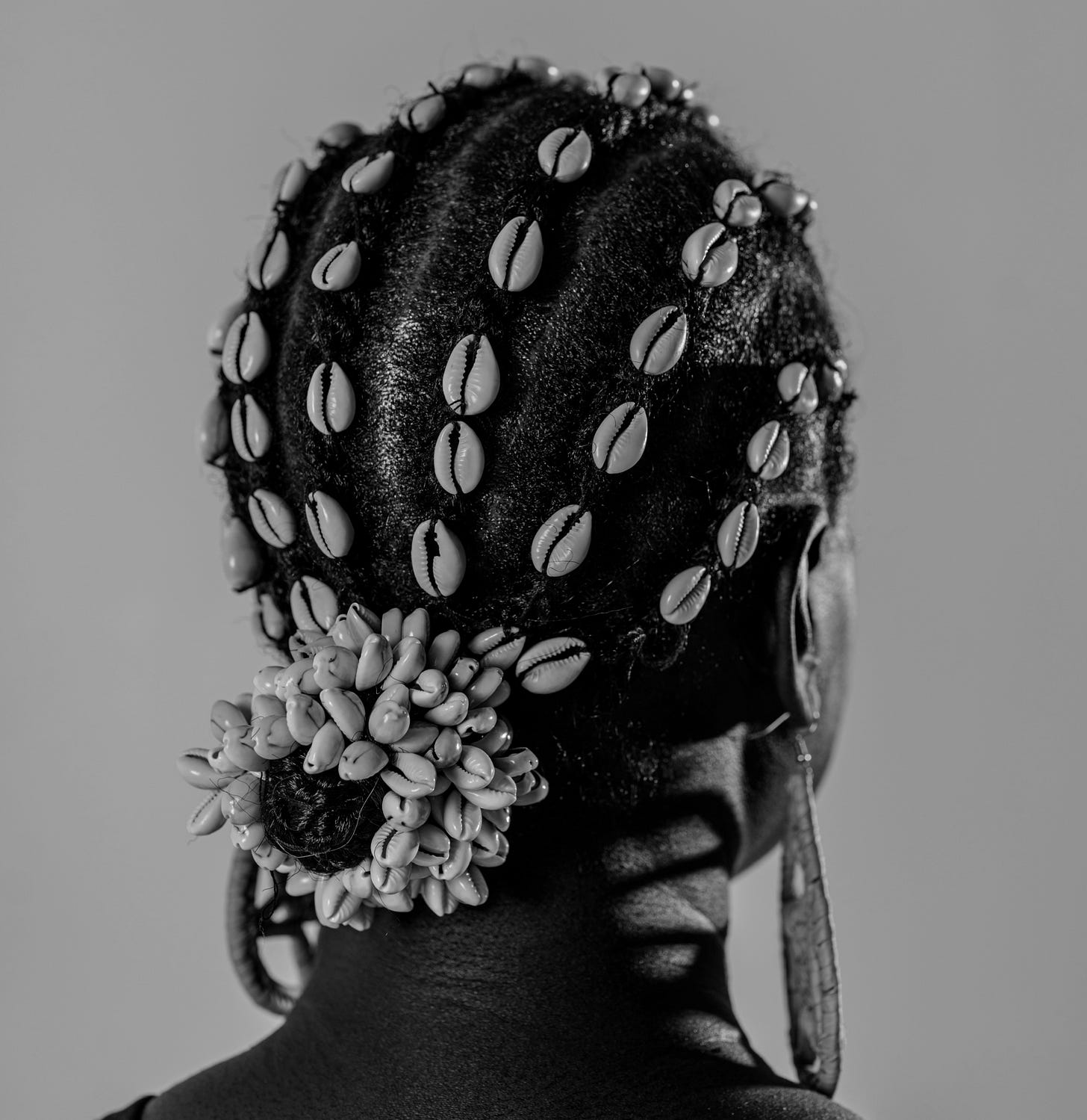 Favour Ben explores beauty of owo eyo in Shuku Stories: A Journey of ...