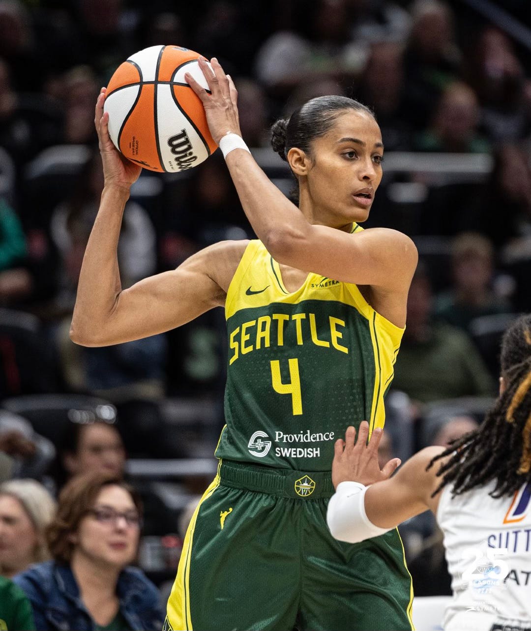 Seattle Storm Dispose of the Phoenix Mercury 85-59