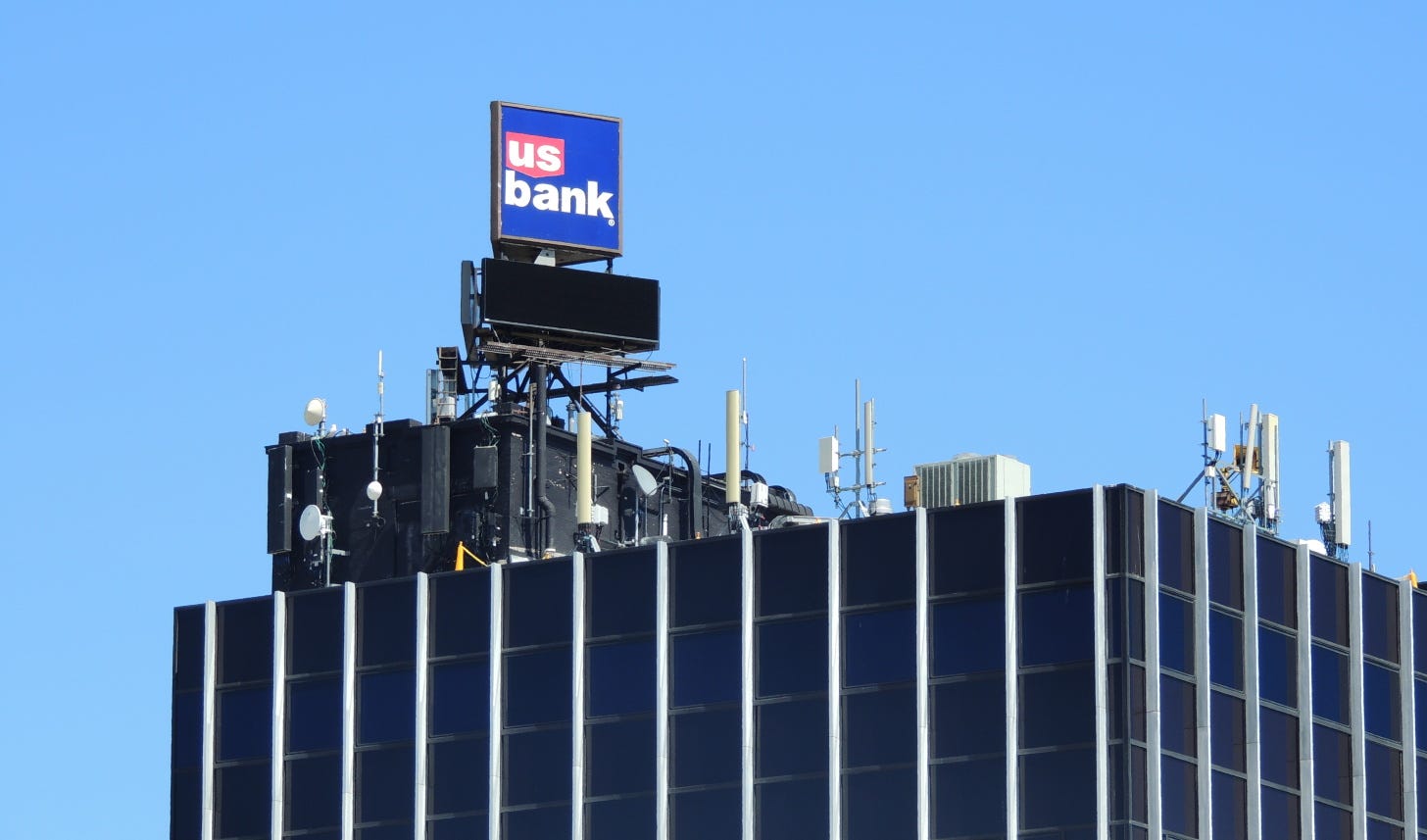 Sheboygan's U.S. Bank Tower sold, renamed Lakeview Tower