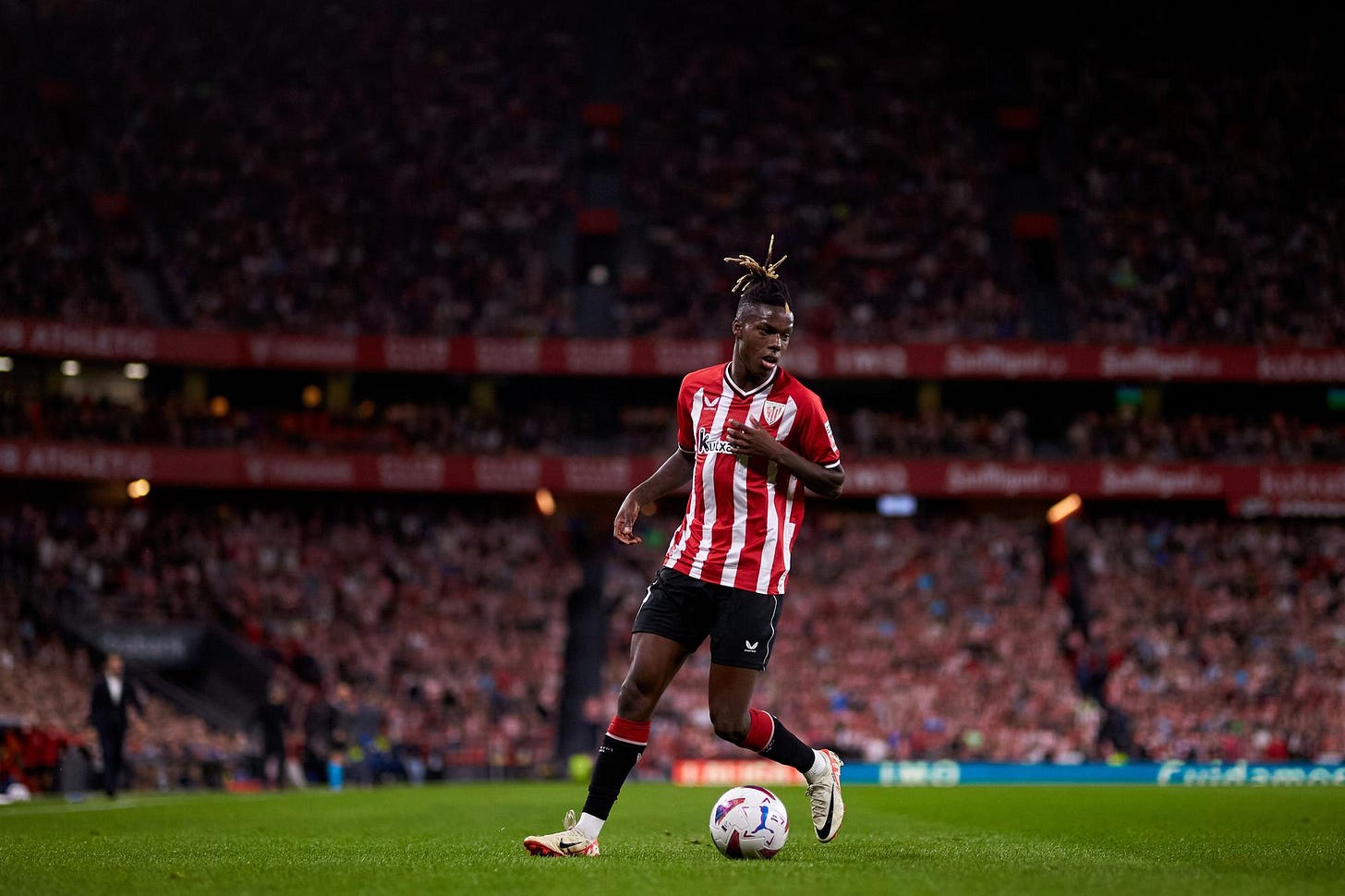 Matteo Moretto Transfer Column: Matt O'Riley, Hansi Flick-Deco talks ...