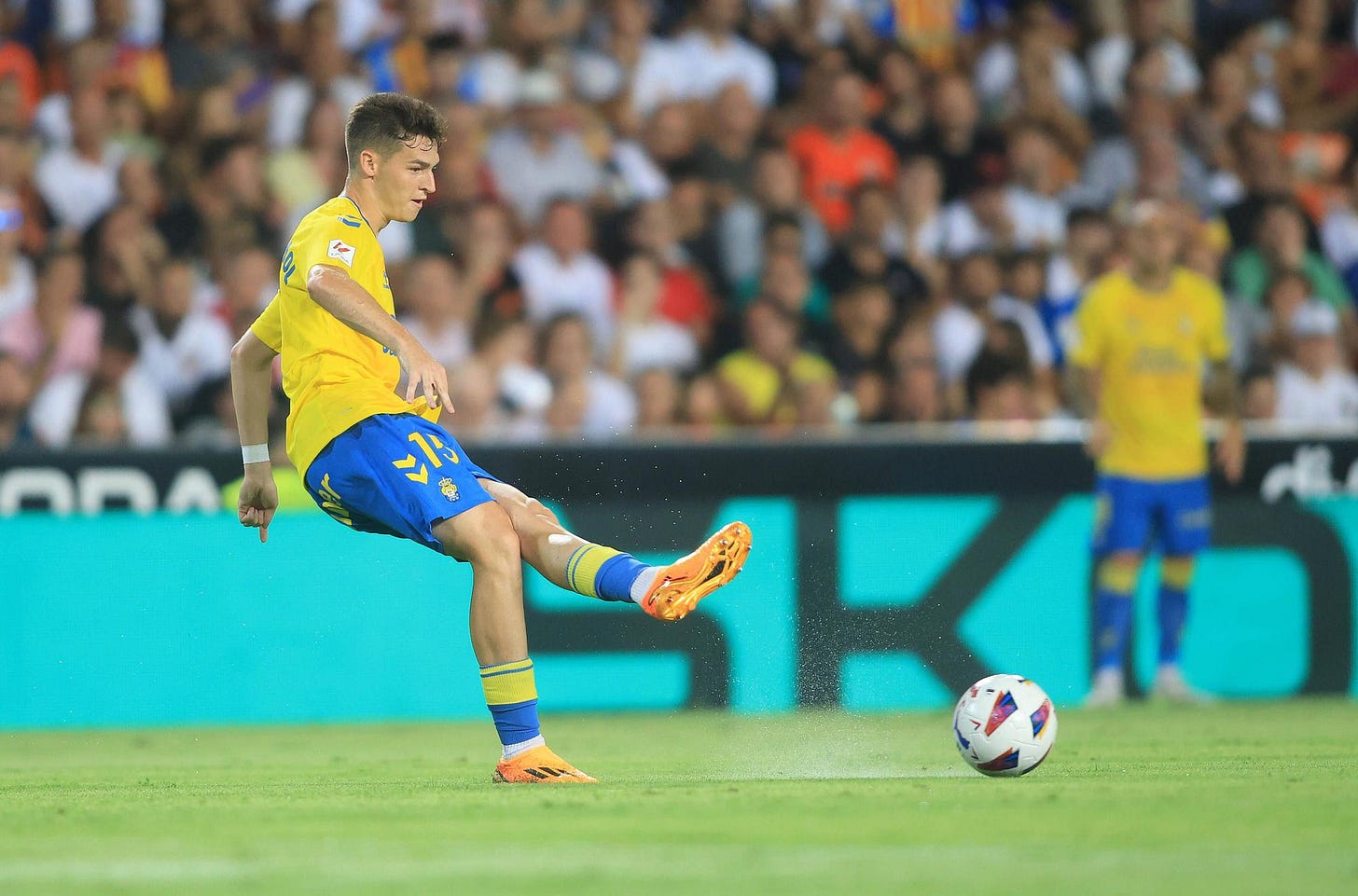 Matteo Moretto Transfer Column: Manchester City moving for defender ...