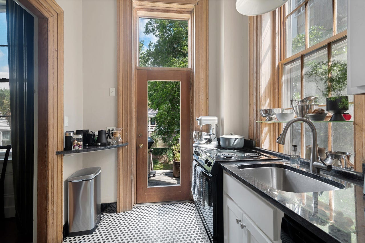 Kitchen Nonconfidential - by Chelsea Handegan