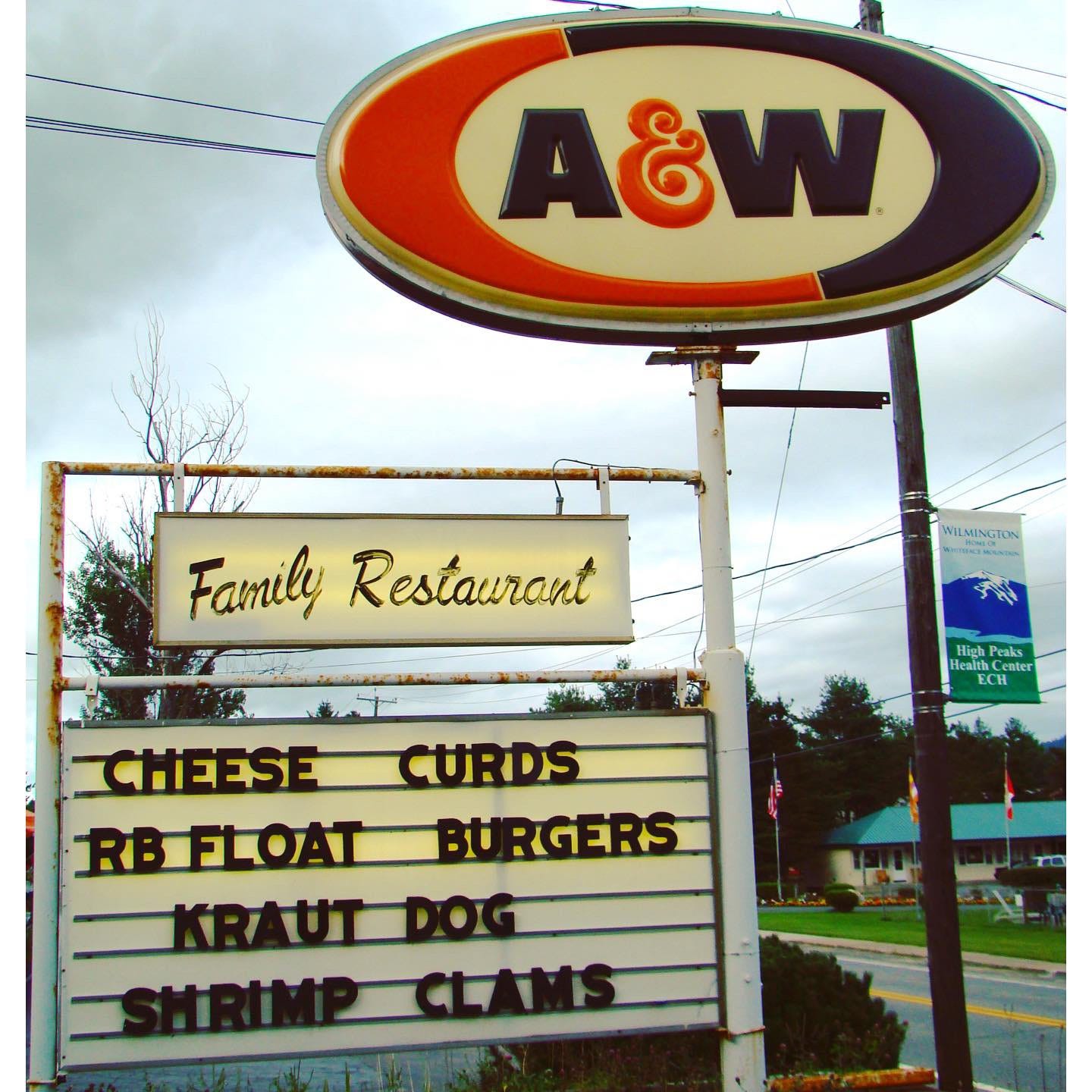 The 'root' of A&W: Their first root beer stand opened 104 years ago ...