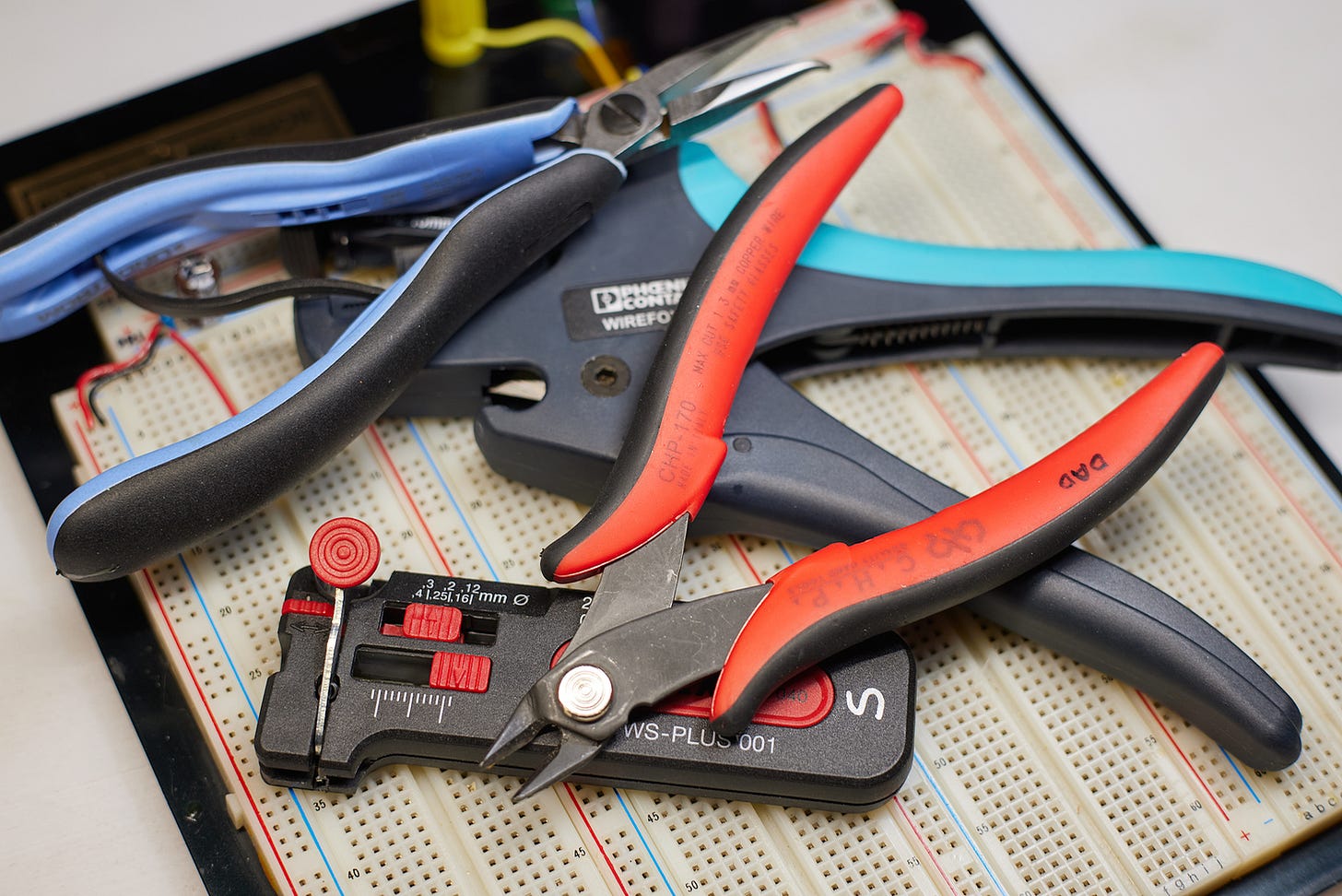 Setting up an electronics workshop - lcamtuf’s thing