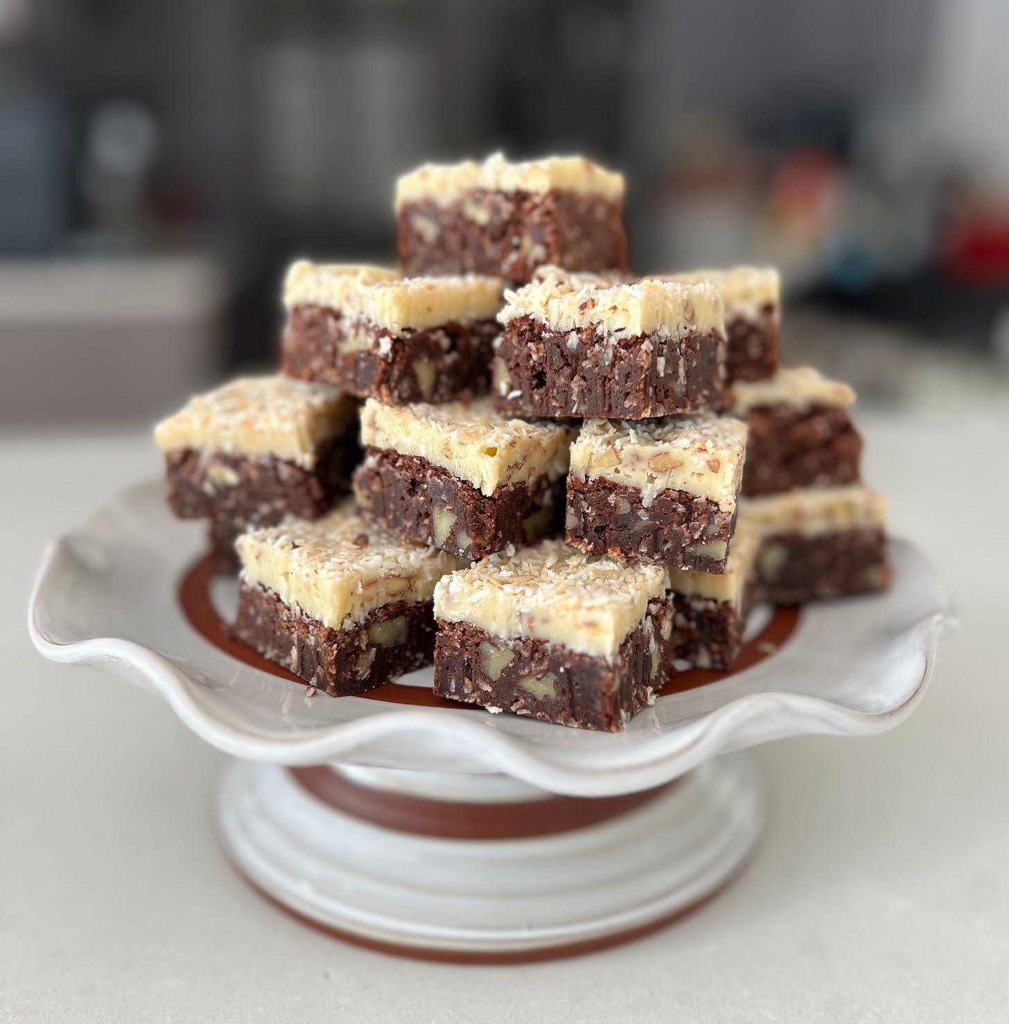 Countertop cakes - by Lesley Chesterman - Lick my Plate