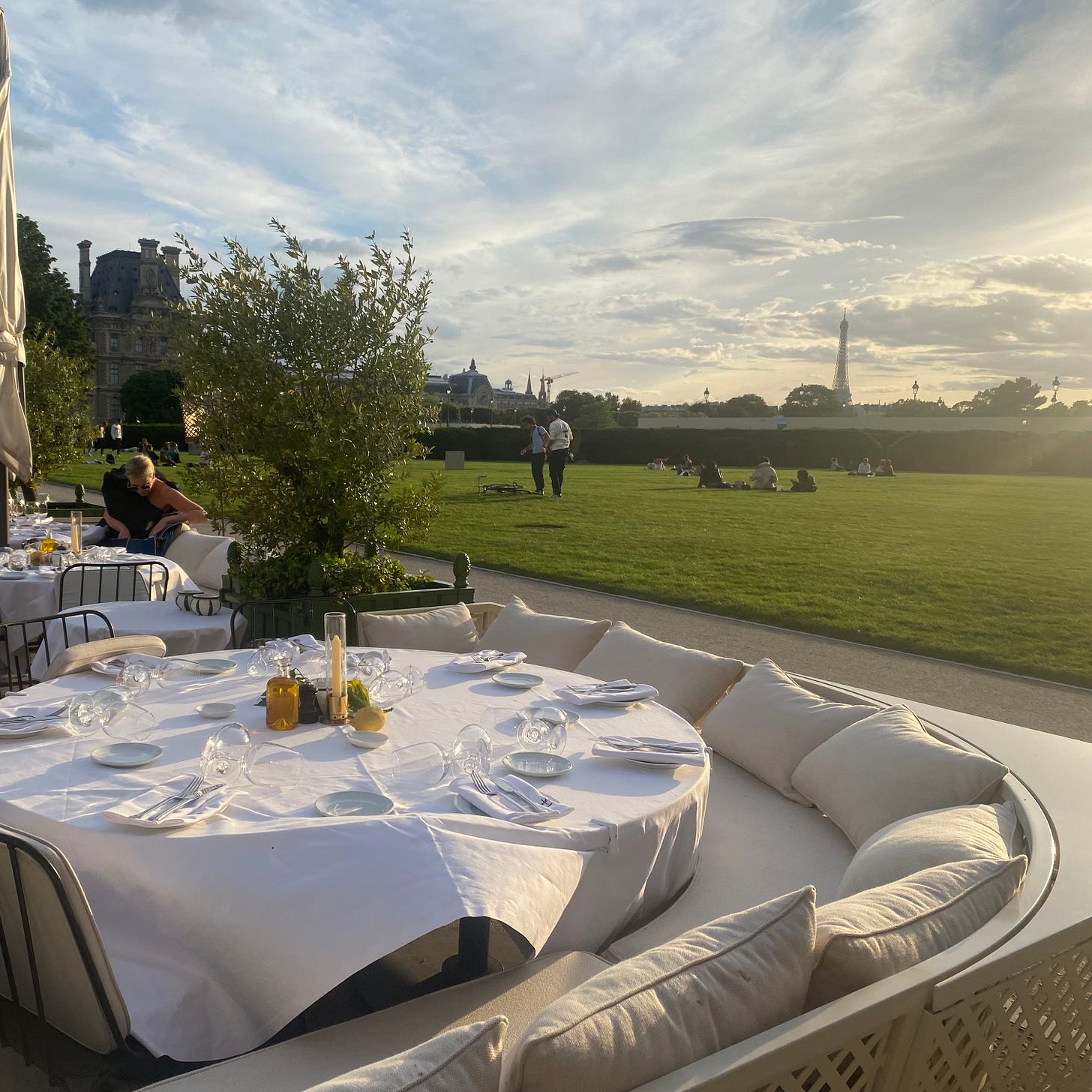 Where to eat outside in Paris - by Meg Zimbeck