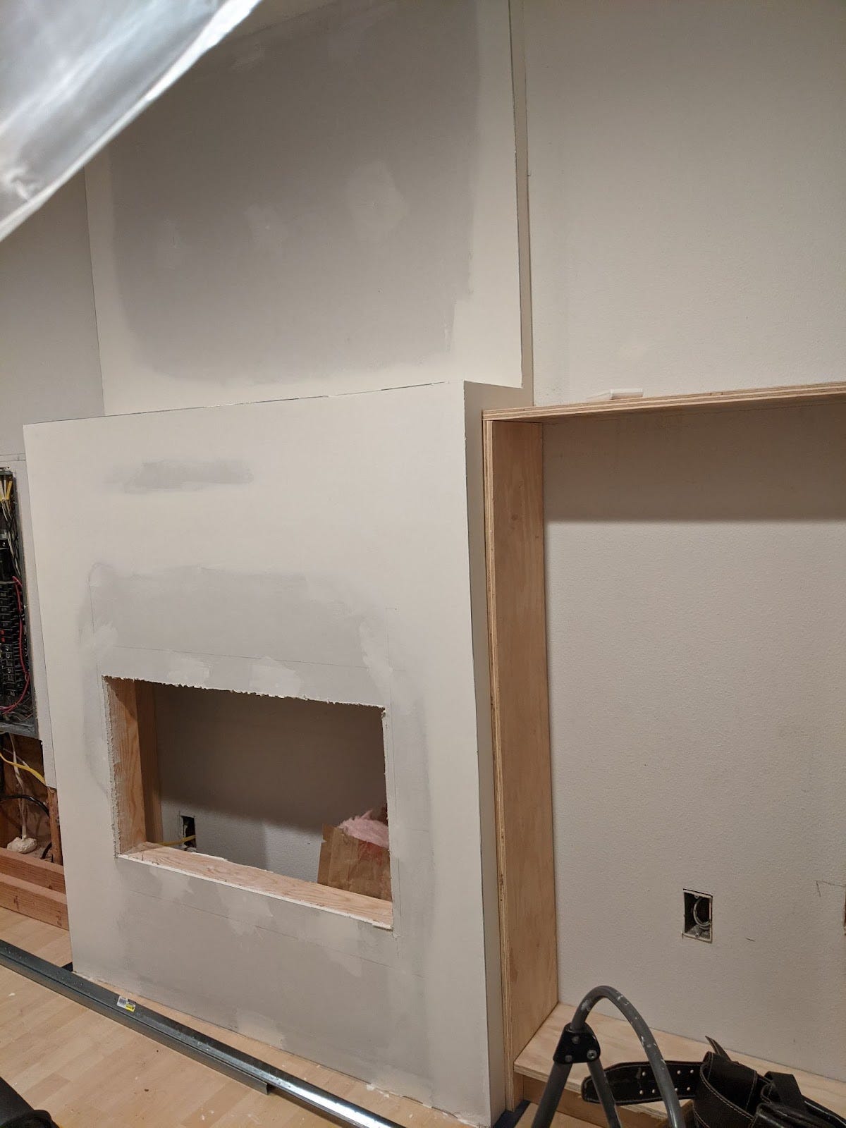 Decarbonize Your Fireplace With An Electric Hearth - CleanTechnica