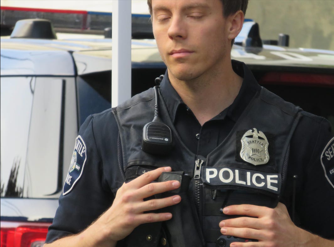 J6 cop's false statements earn him 30-day suspension