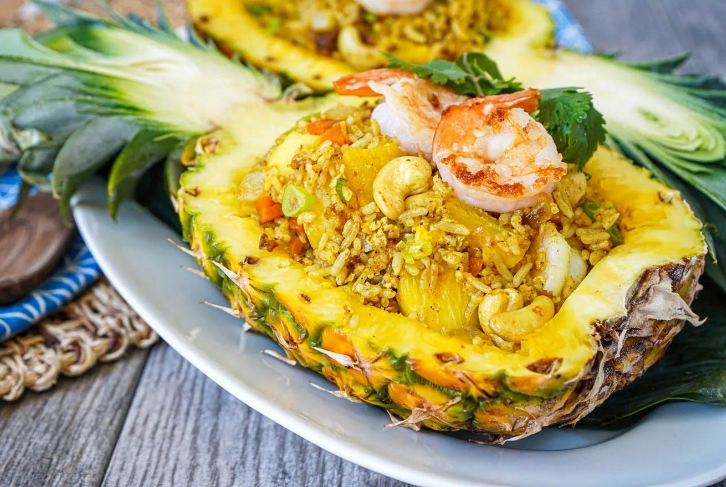 Pineapple fried rice (Khao Pad Sapparod) - interesting Thai dish with ...