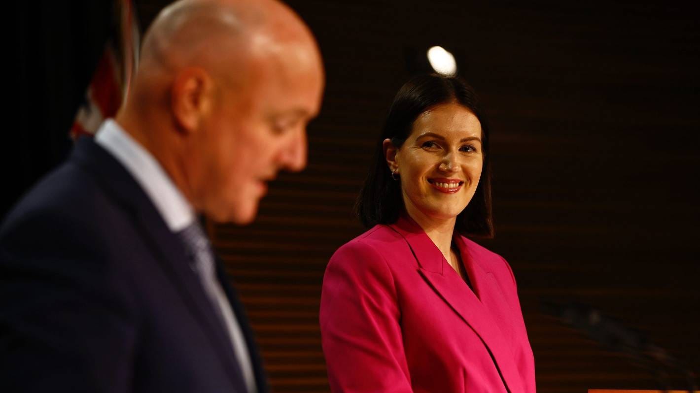 014: Driving a bus - what have I learnt? - by Alan Doak