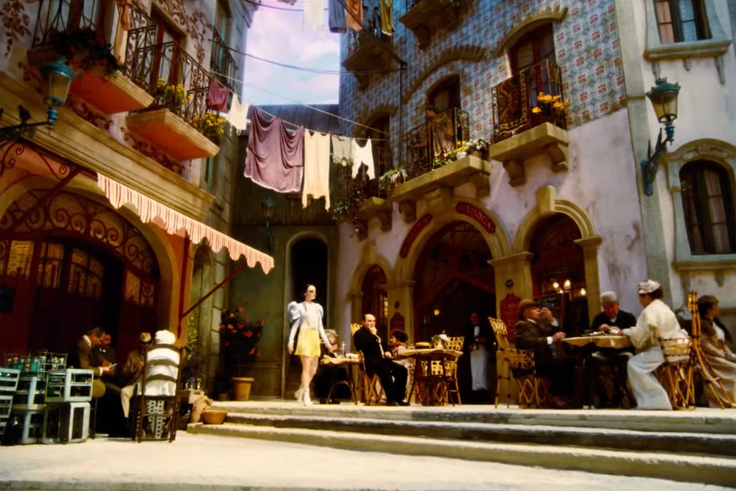 Poor Things + A Secret Portuguese Custard Tart Recipe